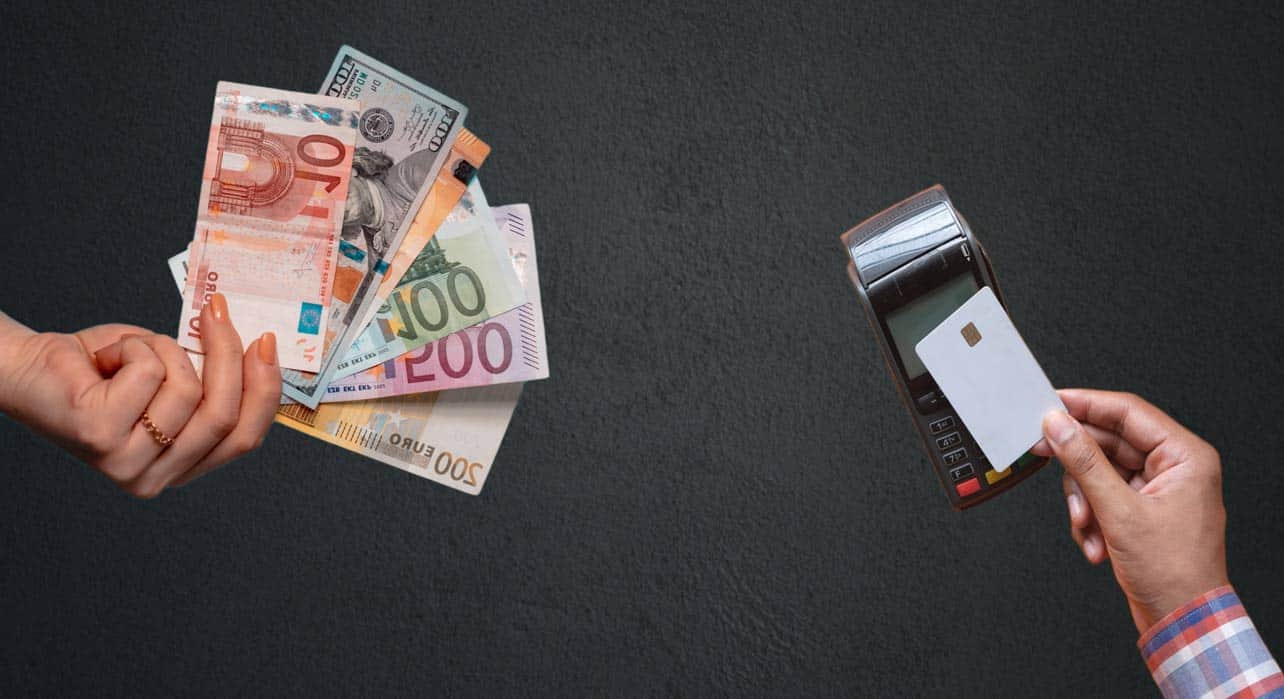 6 Best Discover Cards For Students (2025)