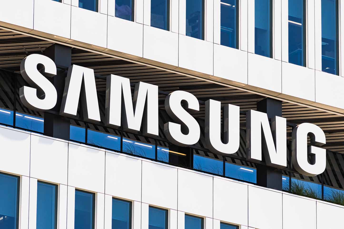 Samsung Explores Move Into U.S. Credit Card Market to Grow Brand Loyalty