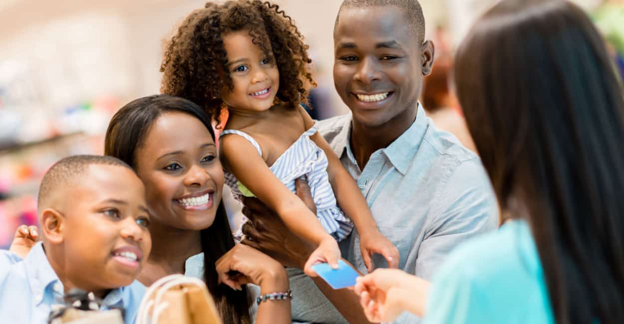 9 Best Credit Cards For Families (Dec. 2025)