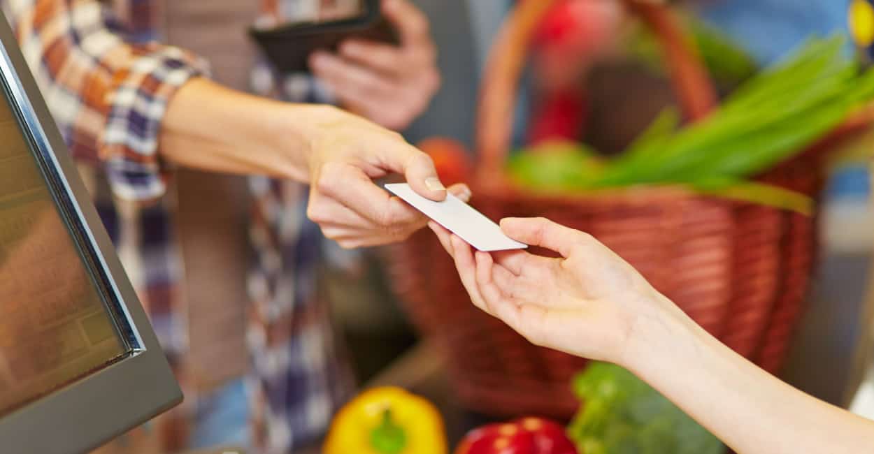 How to Use a Credit Card: 2025 Guide