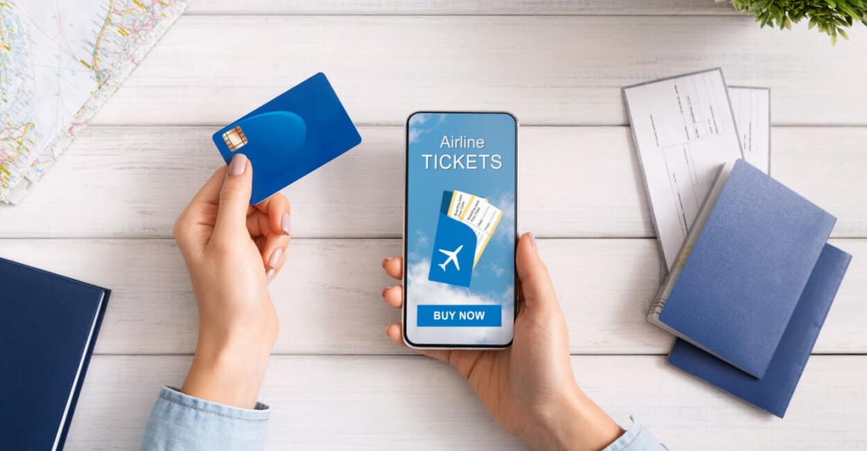 How to Get Free Flights With Credit Cards (Oct. 2025)