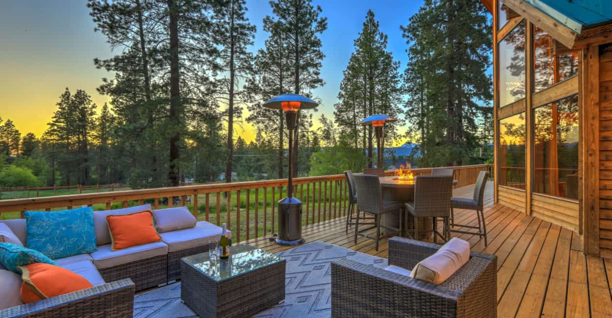 7 Best Vacation Rental Credit Cards (May 2026)