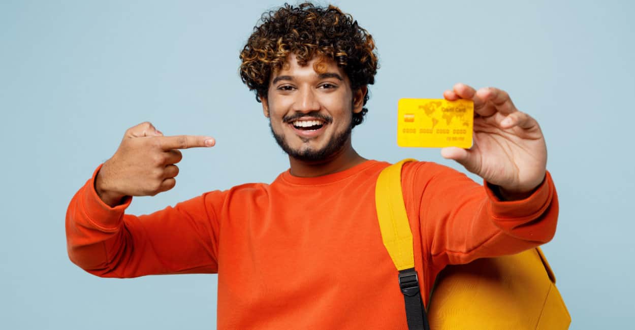 14 Things College Students Must Know Before Opening Their First Credit Card